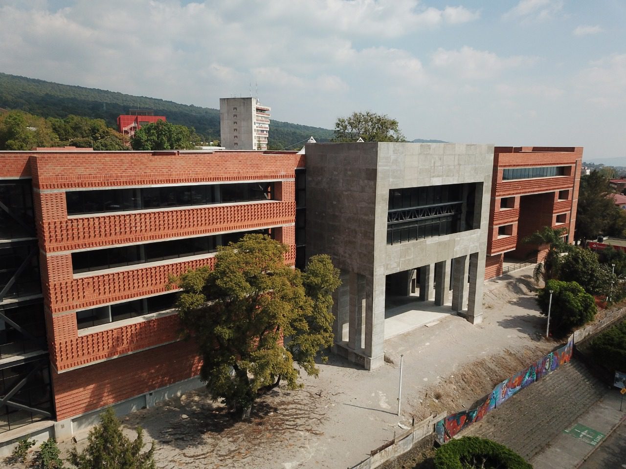 Siguen gestiones para la entrega del edificio principal de la UAEM ...