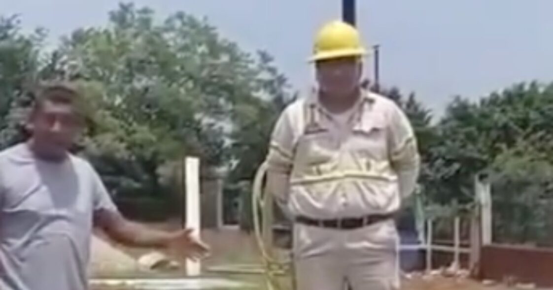 Trabajador de CFE es amarrado a un poste en Veracruz - Infórmate y más